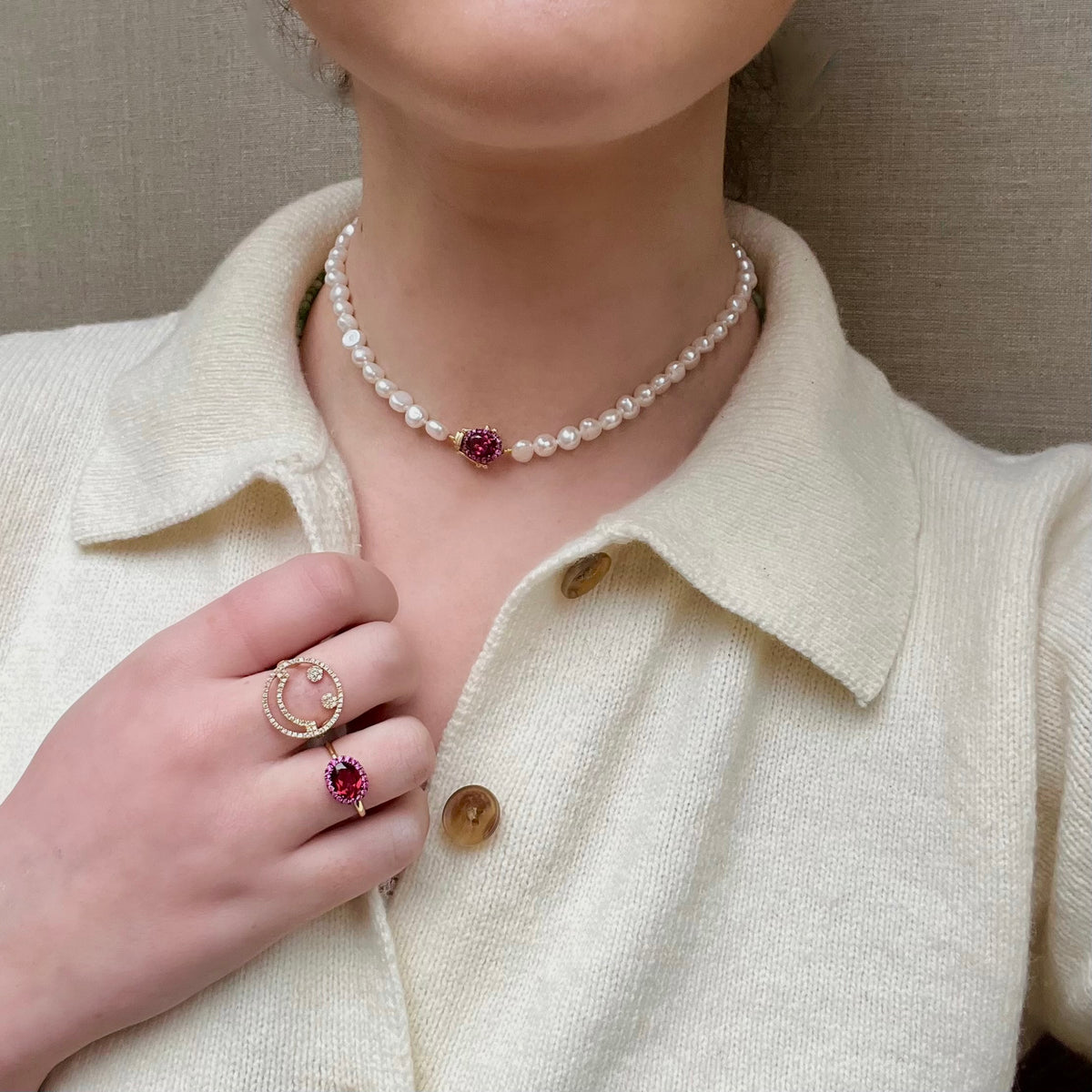 GEM PEARLS – ROSA DE LA CRUZ LONDON